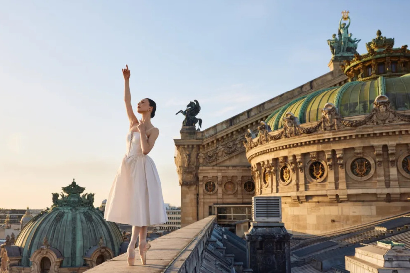 In the footsteps of a star: immersive virtual reality experience at the ...