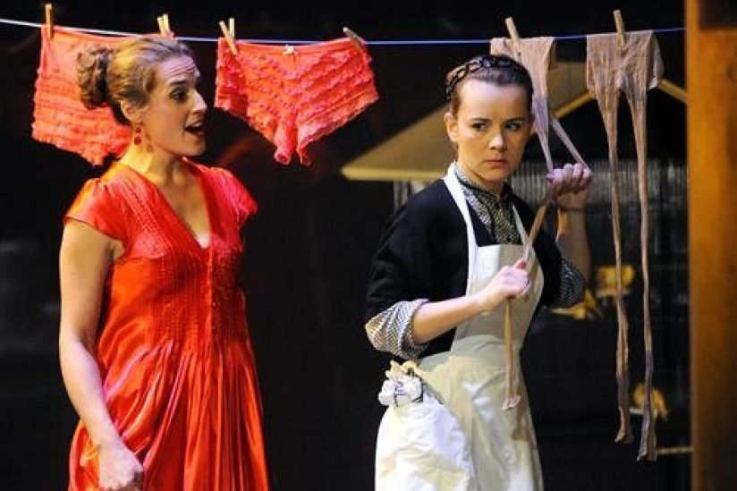 Julie - Scènes - Sortiraparis.com