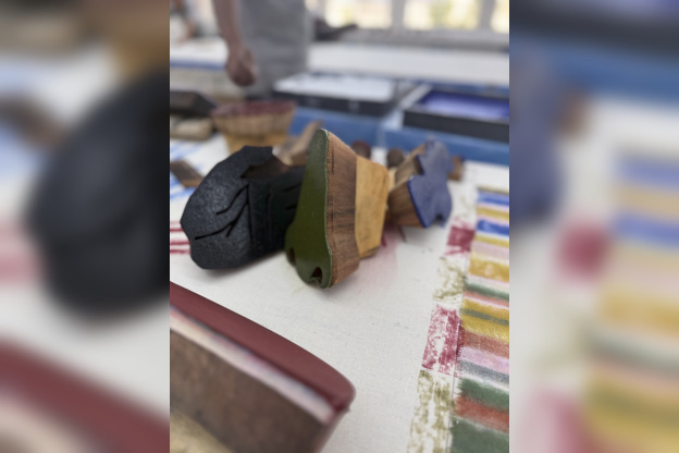 Ce qui se trame - Histoires tissées entre l'Inde et la France : une exposition unique sur l'art ...