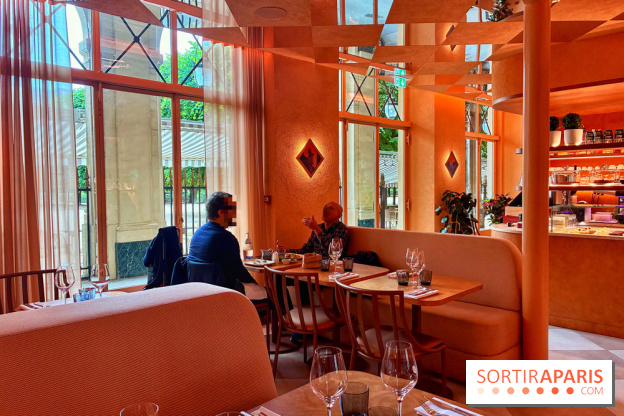 Thalie : le restaurant grec chic et intimiste au cœur du Théâtre du ...