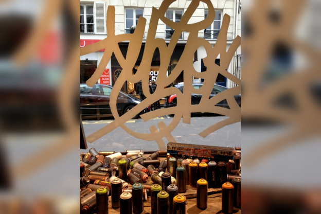 Le Nomad's entièrement taggué par l'artiste Zenoy - Sortiraparis.com