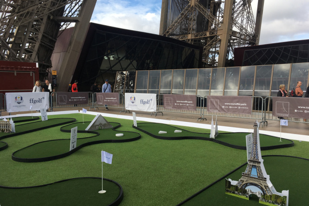 Mini-golf course on the Eiffel Tower - Sortiraparis.com