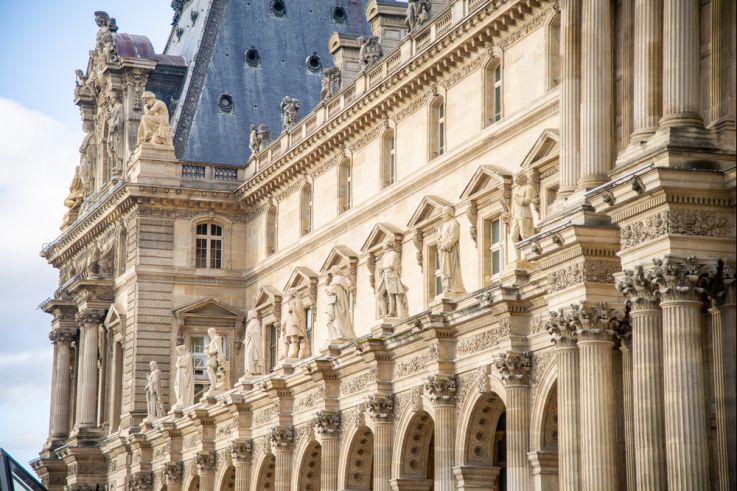 The Louvre, an original guided tour: discover the hidden secrets of the ...