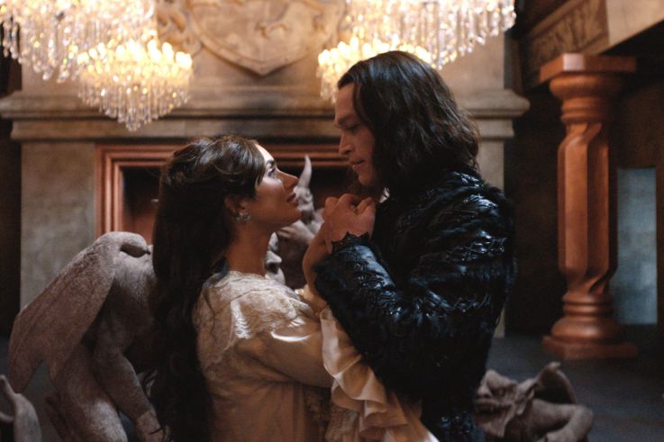 Luc Besson's Dracula: a fantasy film starring Caleb Landry Jones - Sortiraparis.com