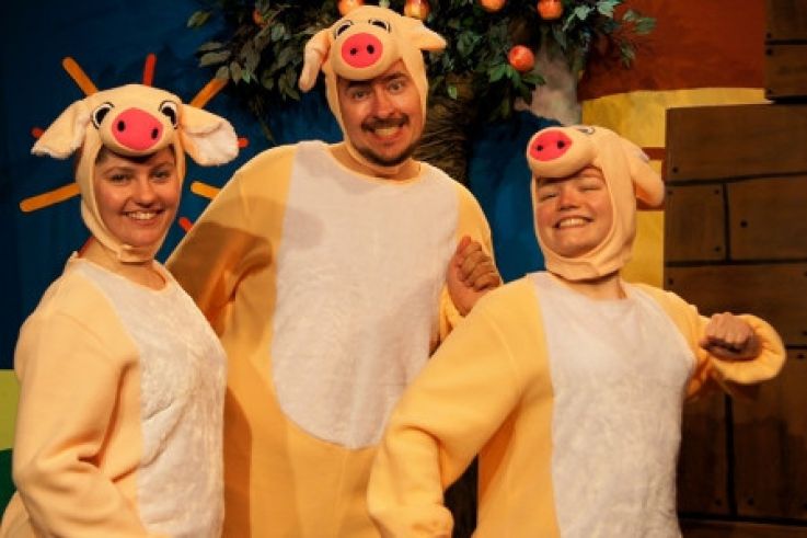 Les trois petits cochons, un spectacle à découvrir en famille au ...