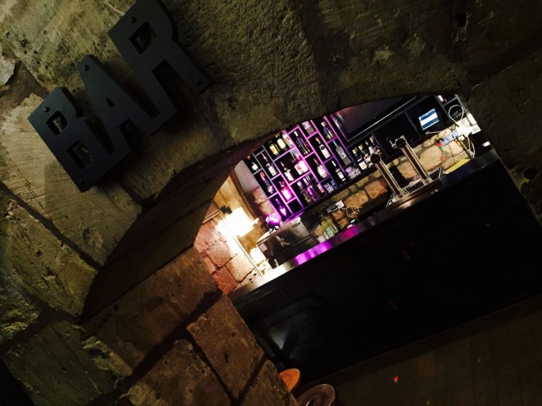 Album Photos Hide Club