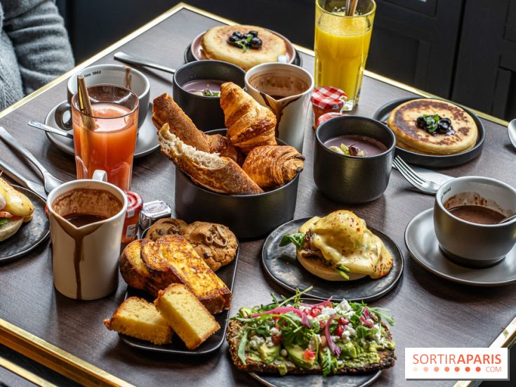 Brunch, café, tea time, coffee shop and tea rooms in Paris