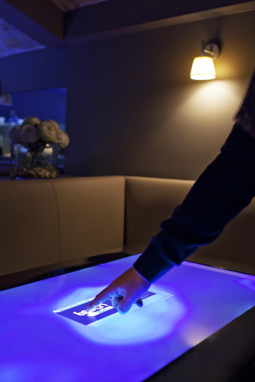 Touch'In Paris, le Bar-Restaurant technologique ! - Sortiraparis.com