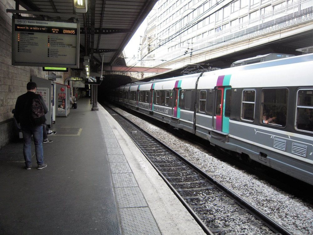 Perturbations dans le RER : que s'est-il passé dans les tunnels des ...