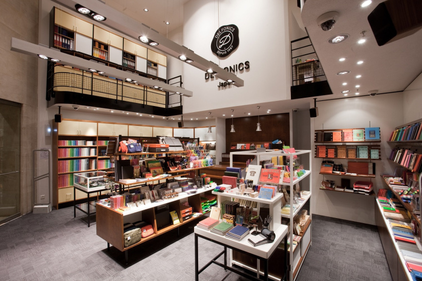 A Radio Eva pop-up store at Delfonics Paris Louvre! - Sortiraparis.com