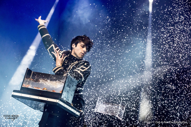 Le Festival Mondial de la Magie : les plus grands magiciens du monde aux Folies Bergère ...