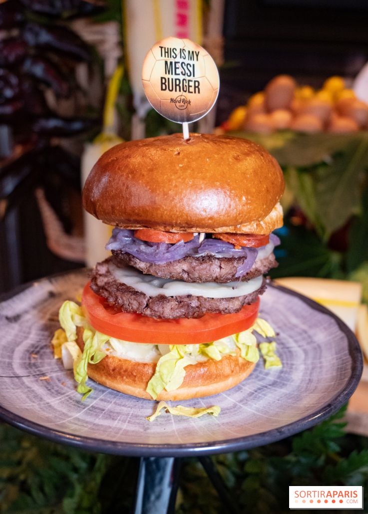 Lionel Messi launches his Messi Burger at Hard Rock Cafe Paris ...