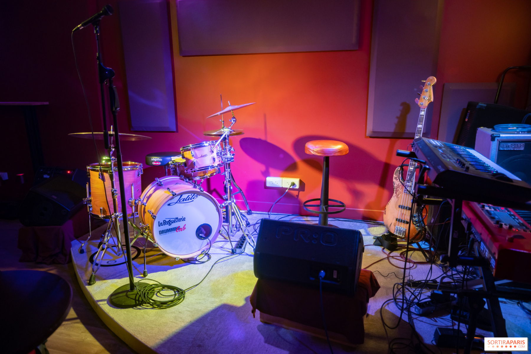 Louloute, the new dining bar and concert café in the rue de Charonne ...