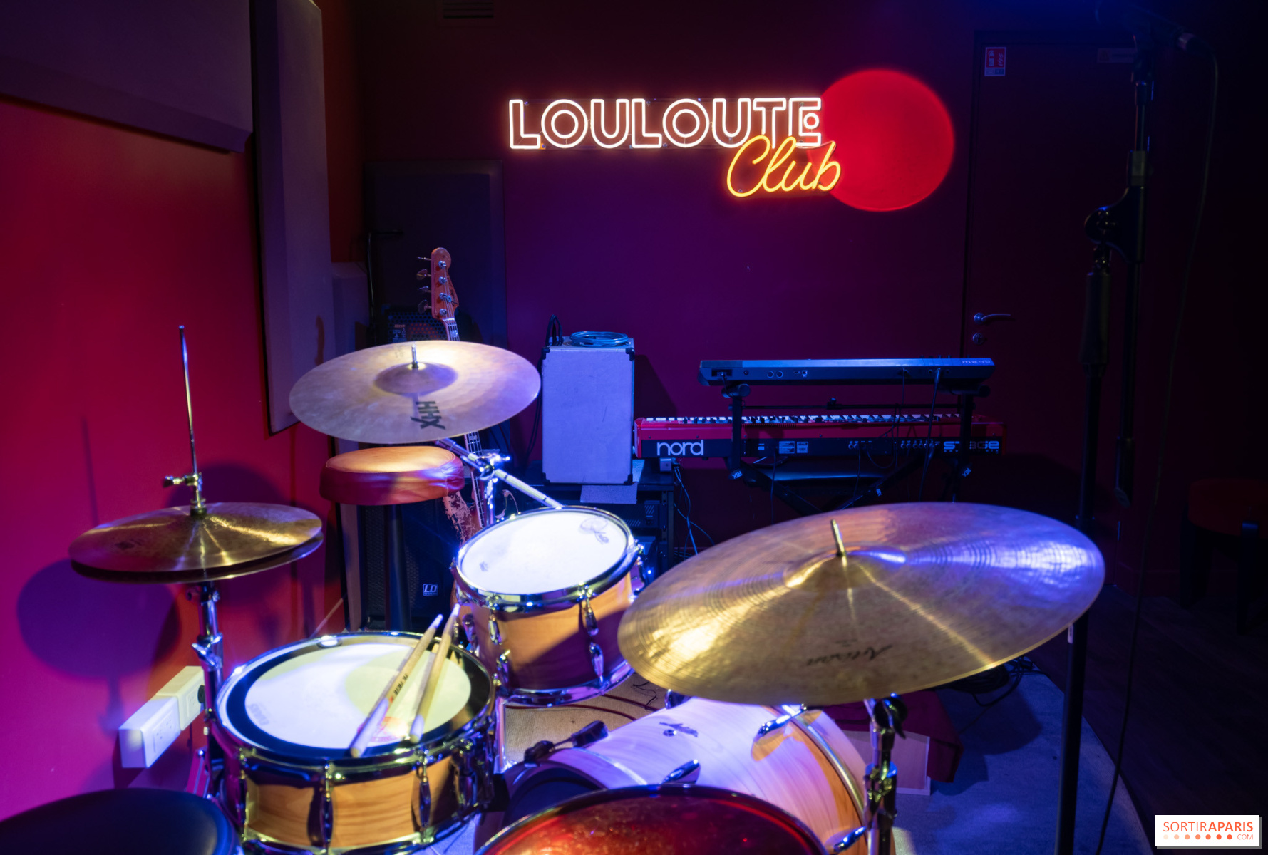 Louloute, the new dining bar and concert café in the rue de Charonne ...