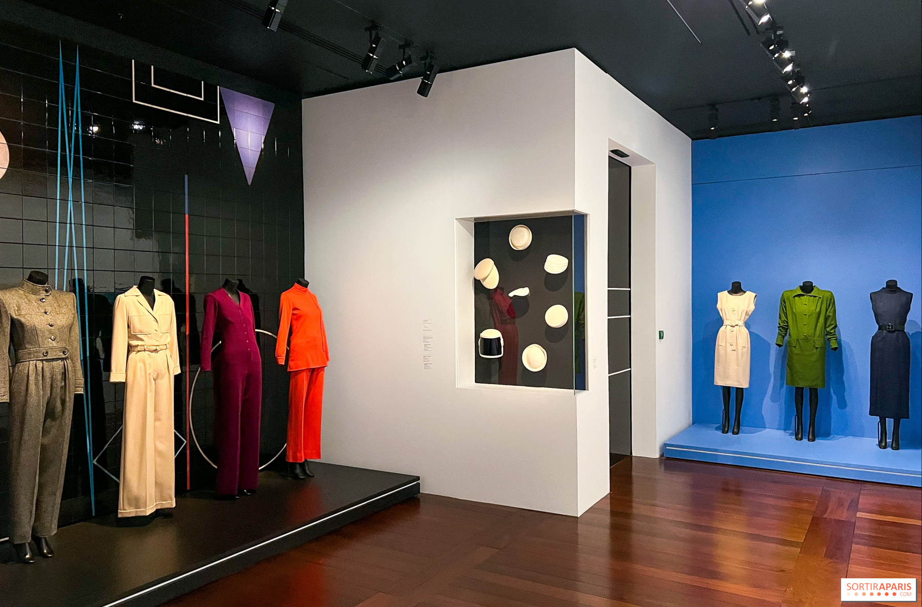 Formes, la nouvelle exposition aux belles courbes du Musée Yves Saint Laurent Paris ...