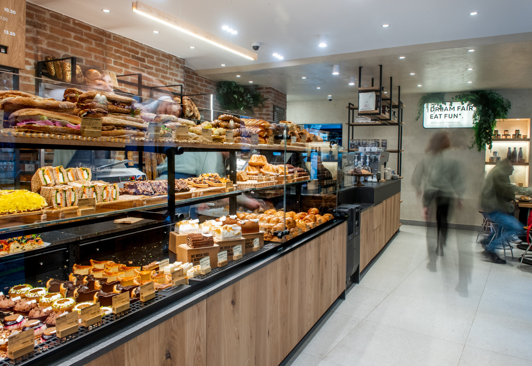 Land&Monkeys : la première boulangerie-pâtisserie 100% végétale de ...