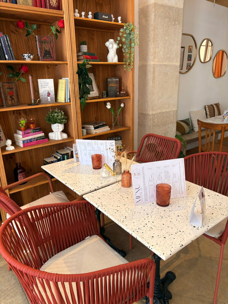 Rosa Rosam Rosae : un nouveau salon de thé cosy niché à Montmartre ...