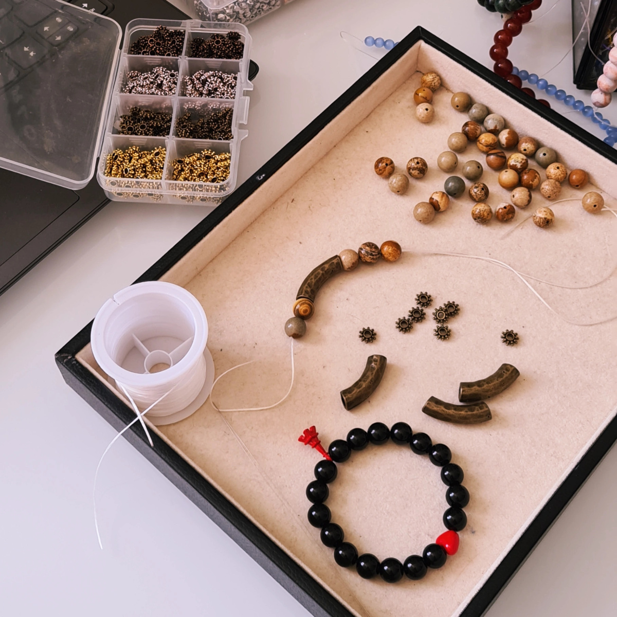 My Nice Bracelet : Atelier de création de bijoux personnalisés à Paris ...