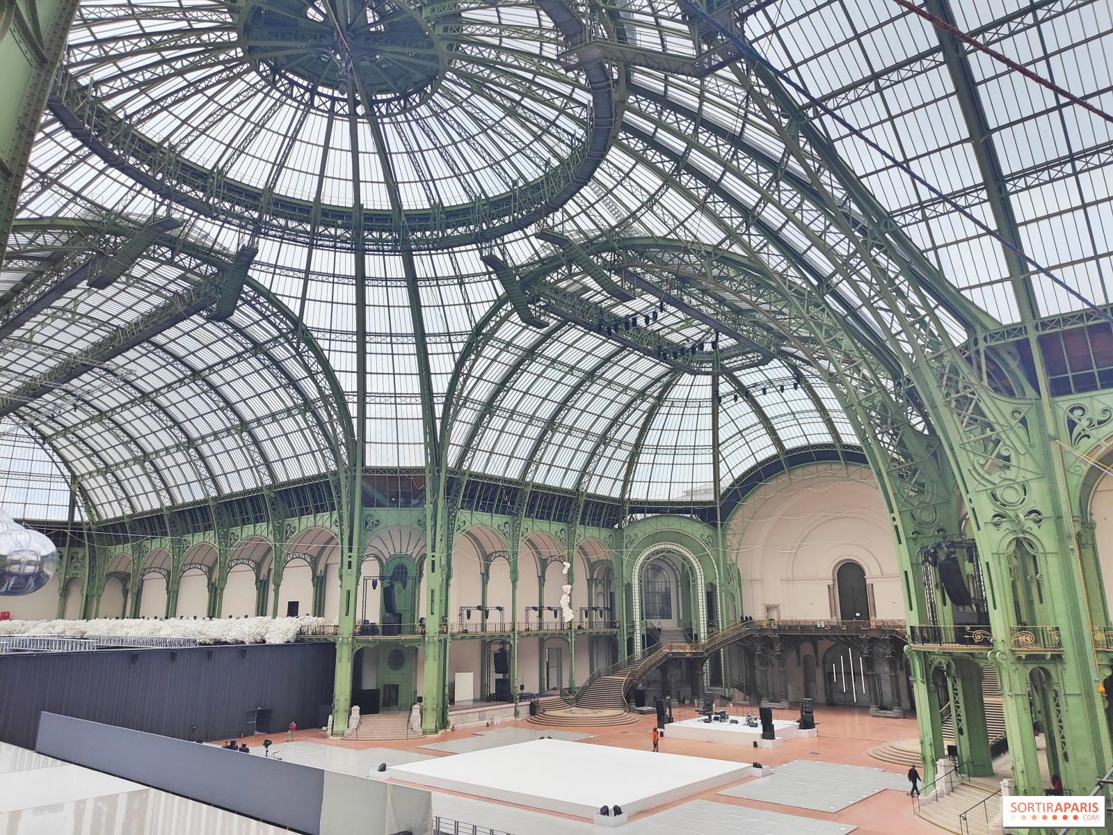 COLLECTOR no Grand Palais 2025: concertos sinfónicos de Zaho de Sagazan e AIR em dezembro ...