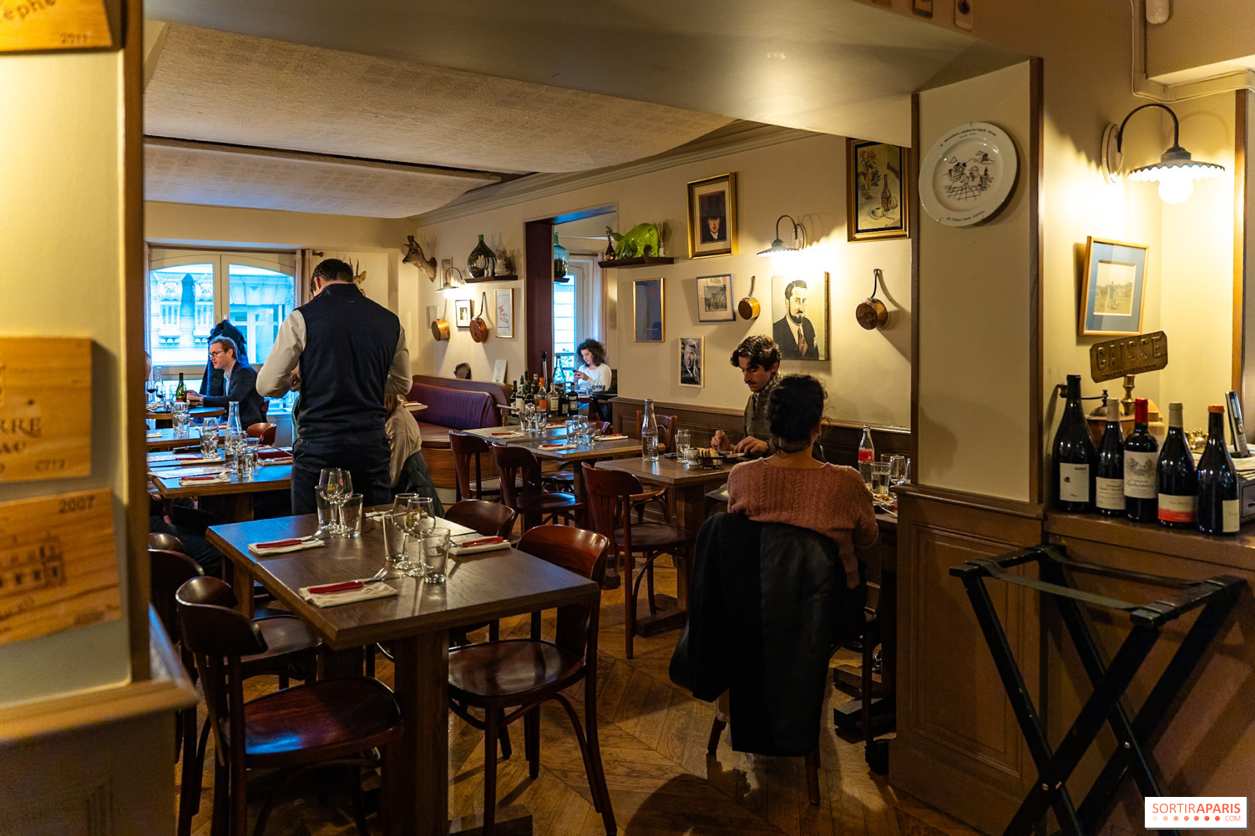 Club Cochon l'Auberge, o bistrot bem francês do 9º arrondissement de ...