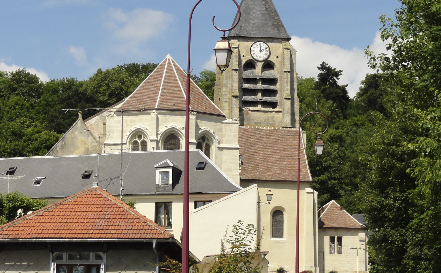 Cette église gothique du Val d’Oise resplendit à nouveau après 14 ans ...