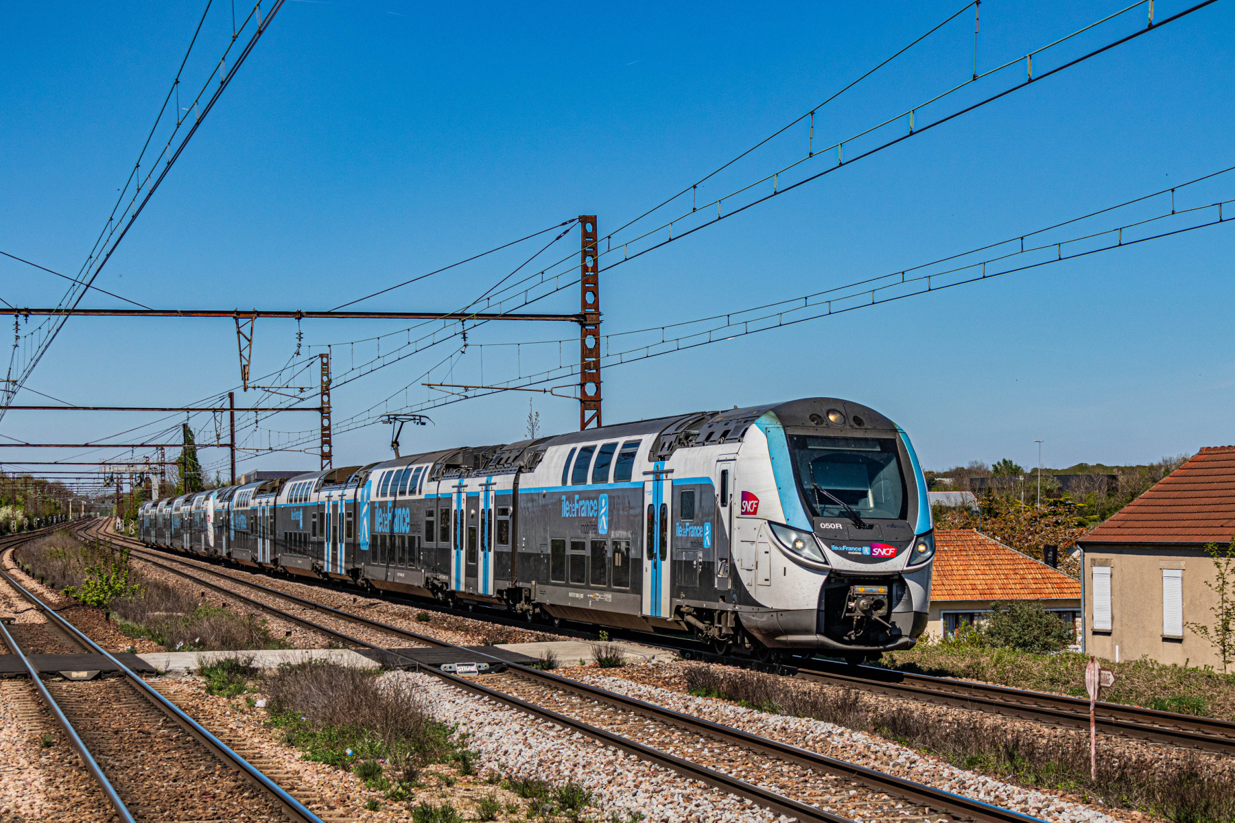Transilien ligne R : trafic perturbé ou interrompu, les infos en temps réel - Sortiraparis.com