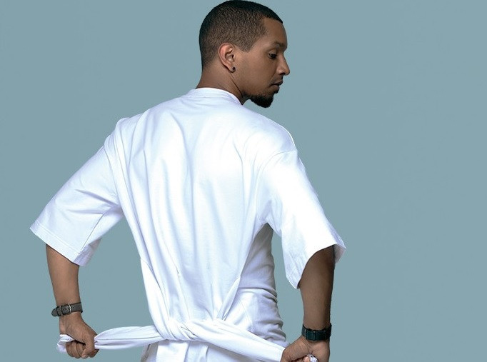 Waly Dia representa su nuevo espectáculo en el Théâtre de l'Oeuvre en ...